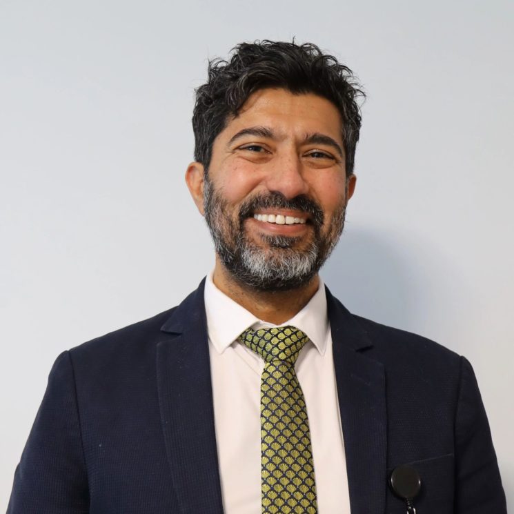 Blood in the urine: Symptoms and causes | Cromwell Hospital