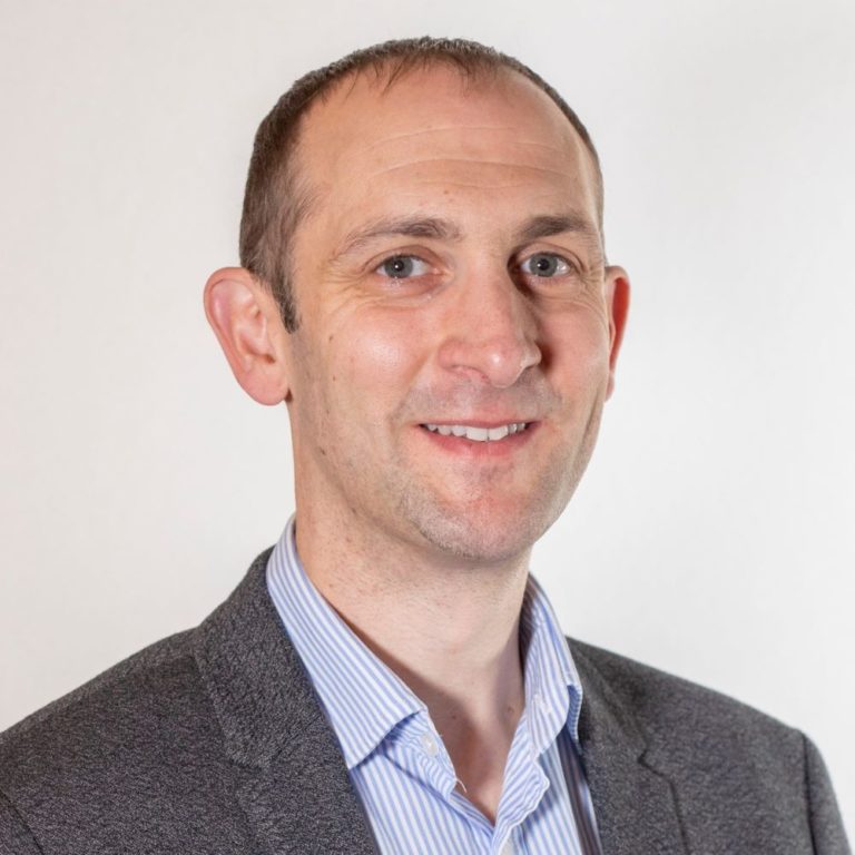 Dr Alex Martin | Consultant Clinical Oncologist | Cromwell Hospital