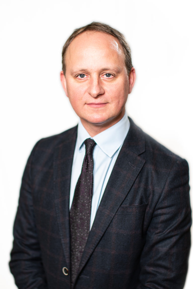 Mr Giles Davies: A Day in the Life | Cromwell Hospital